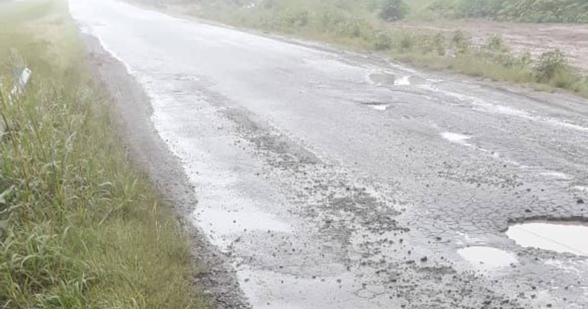 Circular Con Precaución Por Colectora De Ruta 66 En Alto Comedero